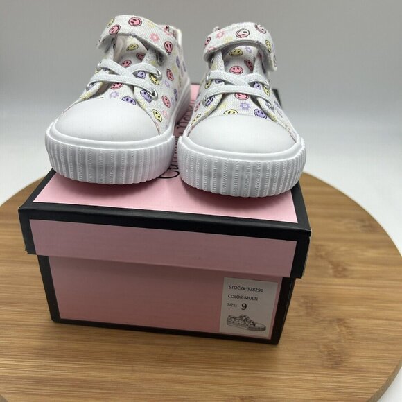 Cynthia Rowley | Shoes | Cynthia Rowley Little Girls Smiley Face Hook ...